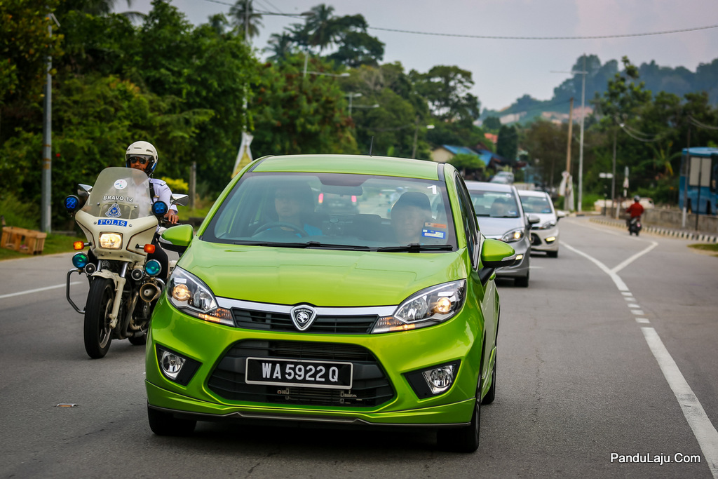 Proton Iriz Dinobatkan Kereta Paling Mampu Milik ASEAN Car Of The Year 2016