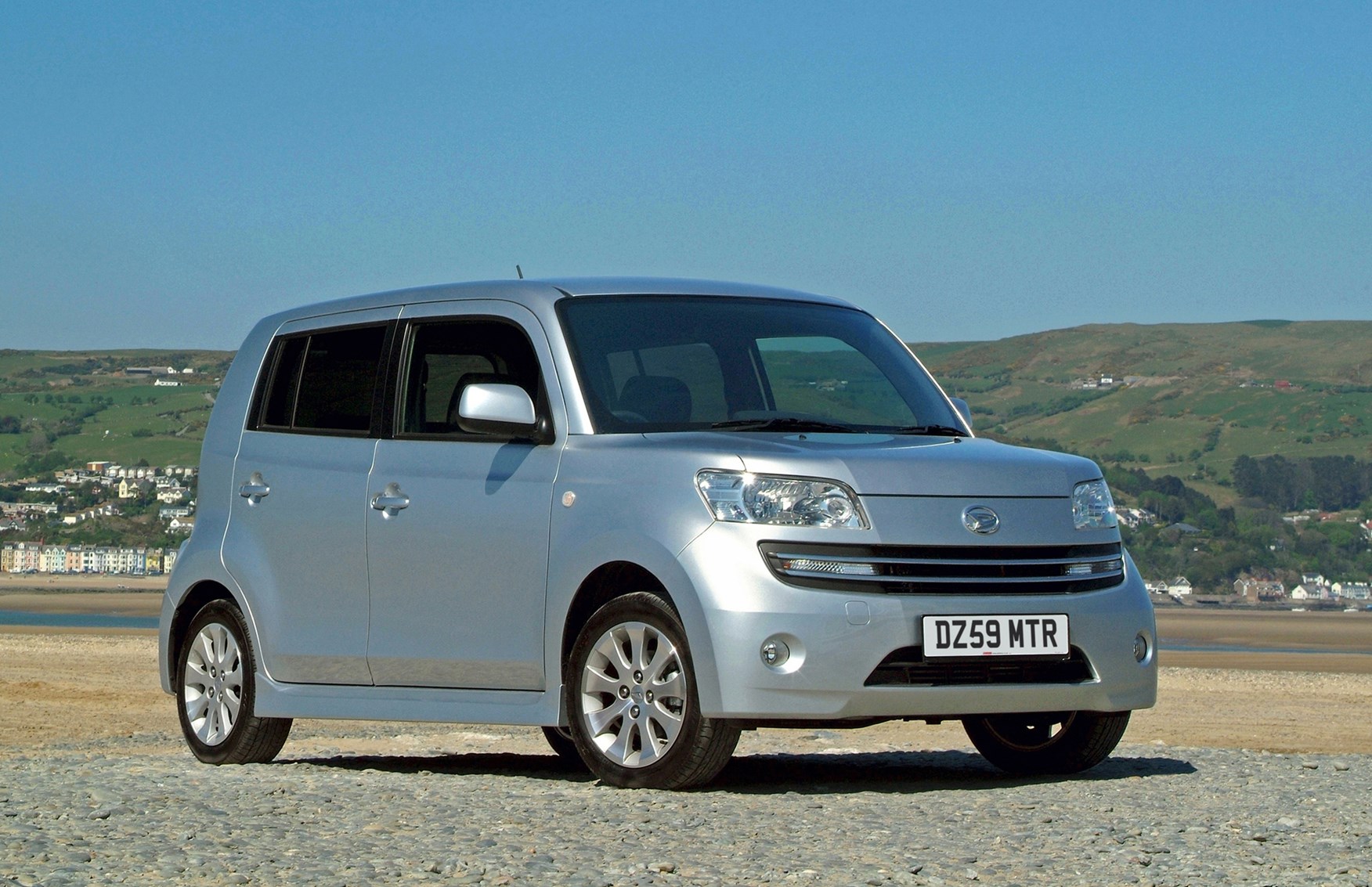 #RetroAuto: MPV Mini Rupa Pelik, Daihatsu Materia (2007) Ini Pernah ...