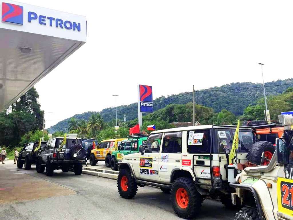 Bahan Api Petron Turbo Diesel Euro 5 Berjaya Tawan Rainforest Challenge ...