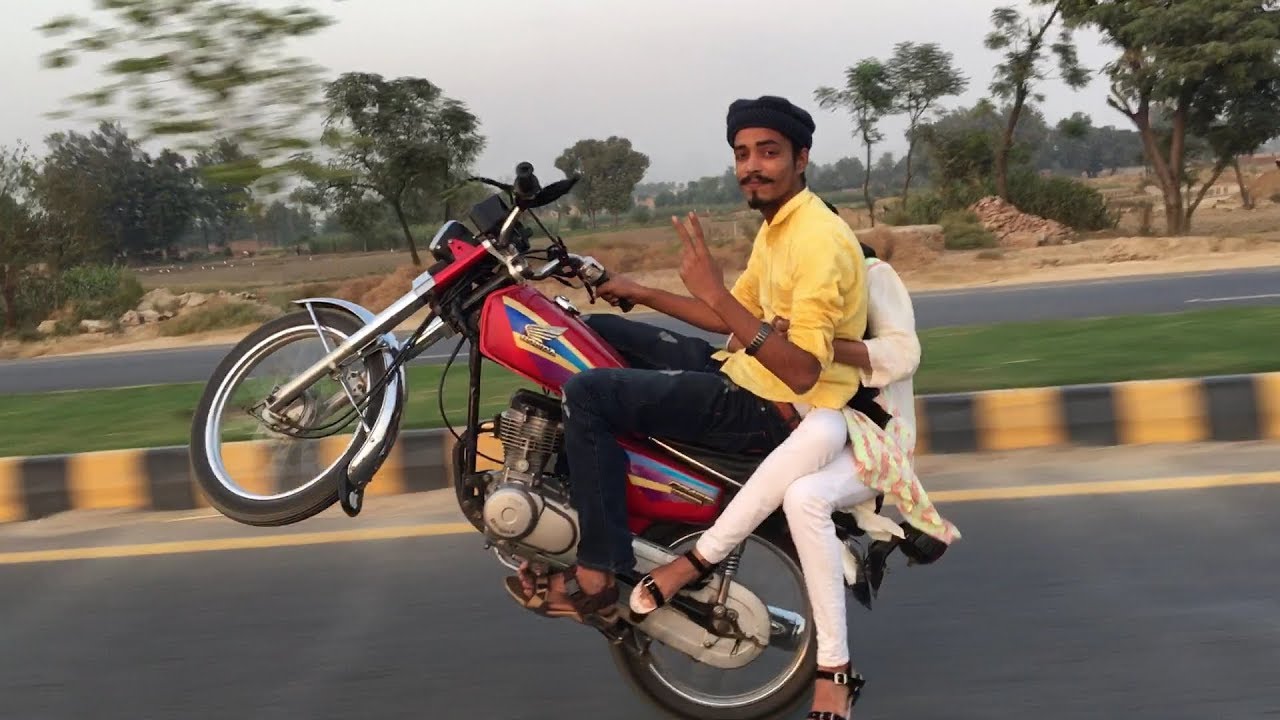 Pakistan Lancar Kempen Katakan Tidak untuk Mat Rempit Wheelie!