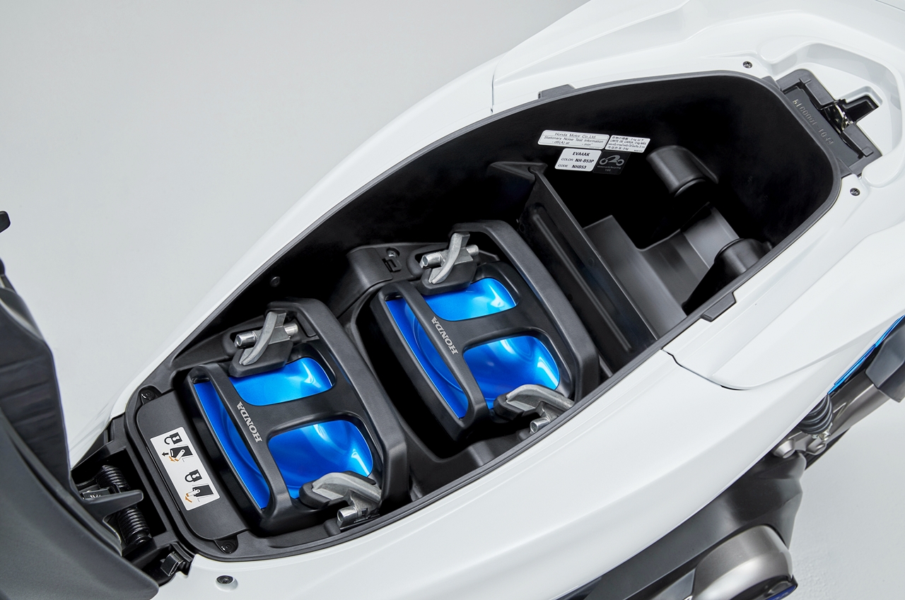 Tidak Perlu Beli, Honda Jepun Tawar PCX Electric Secara Sewaan