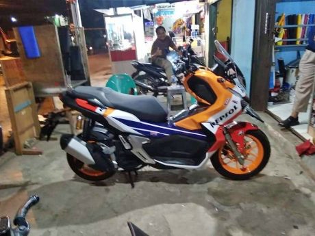 #BikinMotor: Honda ADV150 dengan Seragam Repsol