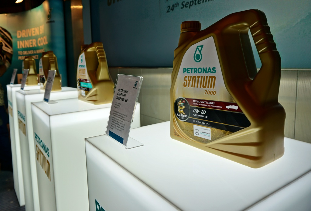 Petronas Syntium 7000 Hybrid - Minyak Pelincir Khas untuk Perlindungan ...