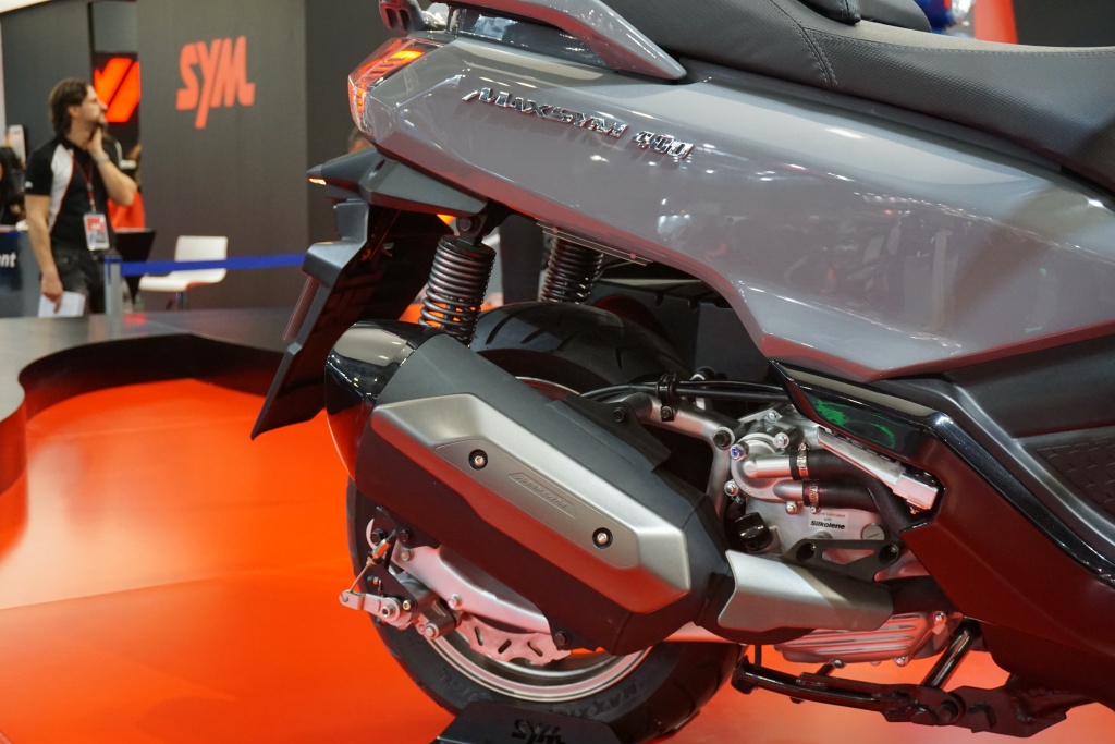 #TahukahAnda: Kenapa Syarat Emisi Euro5 Buatkan Ekzos Motosikal Jadi Besar?