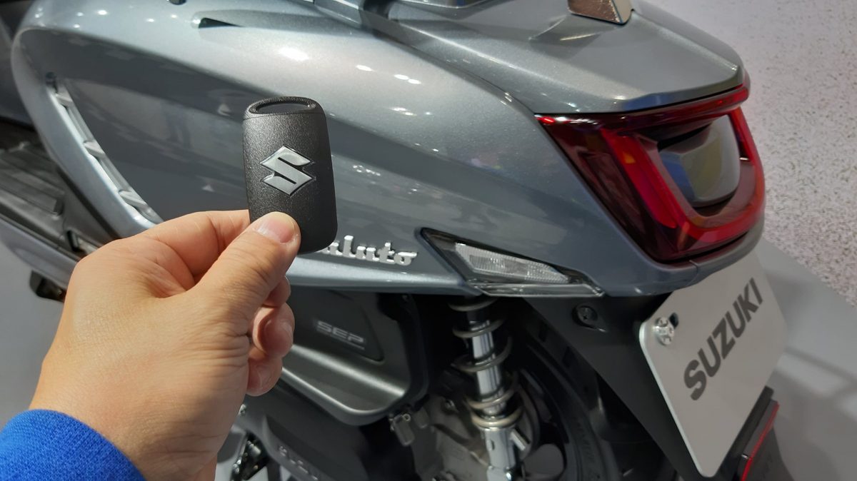 Suzuki Saluto 125 - Skuter Retro Klasik untuk Cabar Vespa, Lambretta