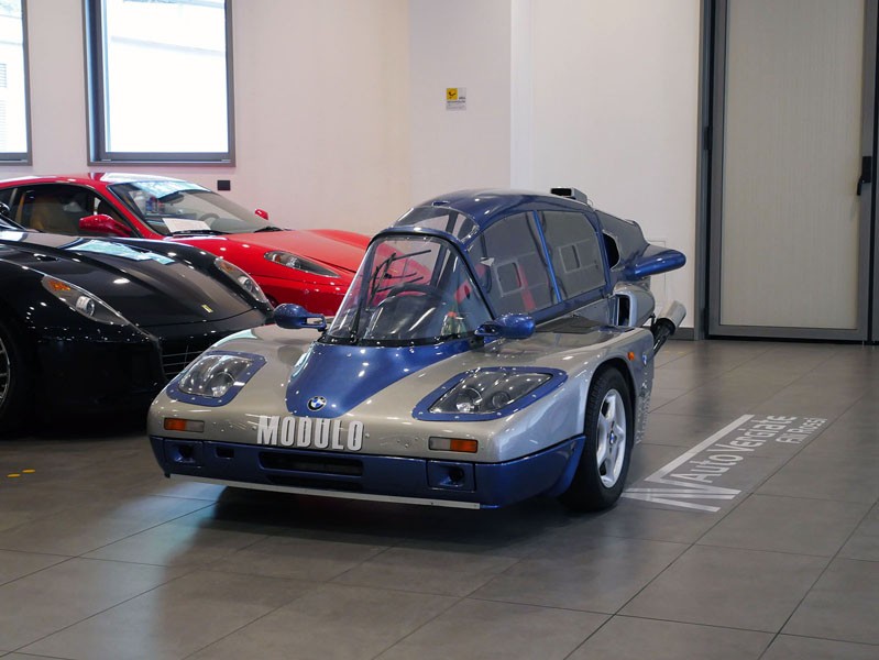 BMW Modulo Car M89 - Kereta Tiga Roda dengan Enjin Motosikal 740cc