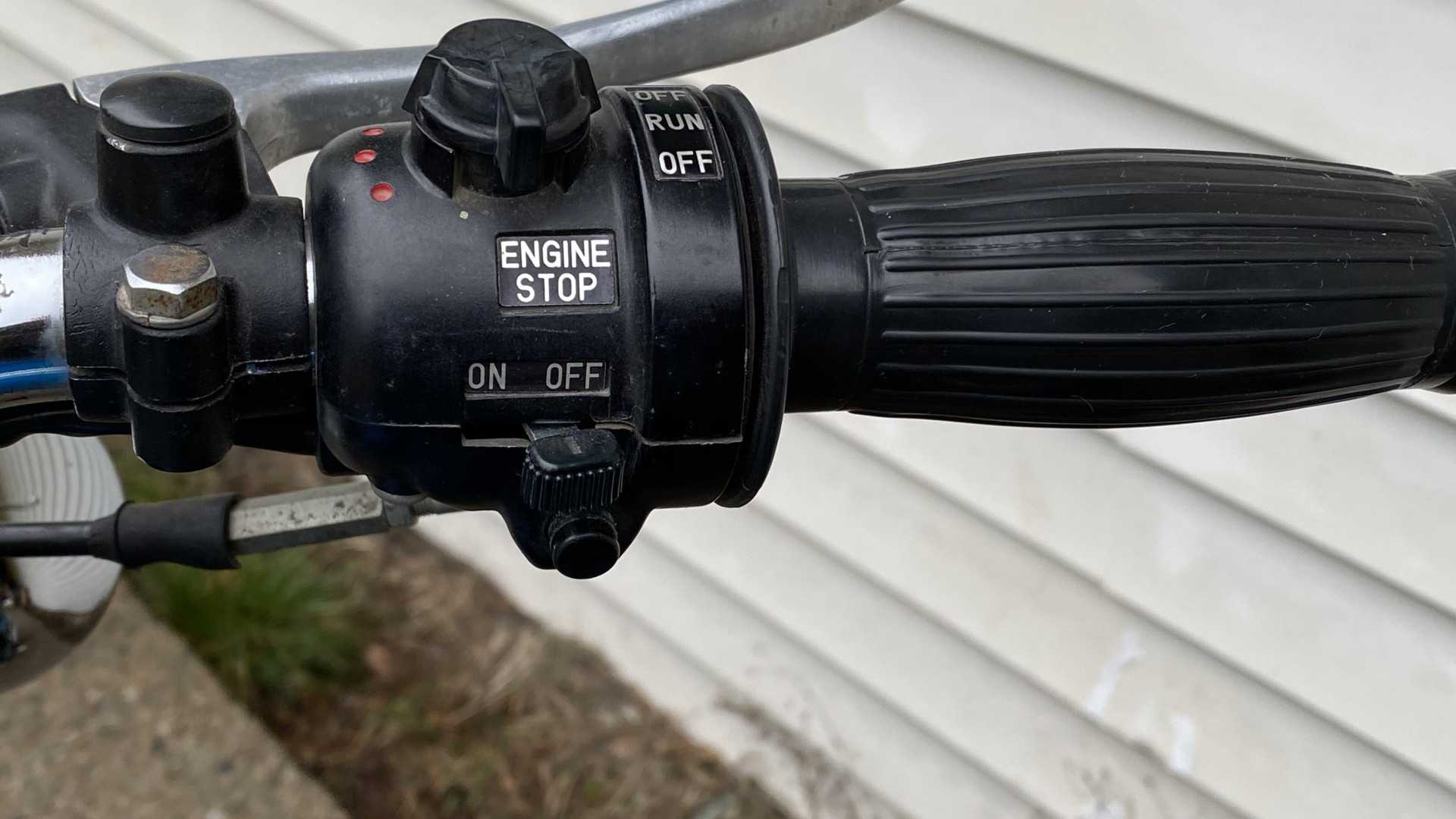 Yamaha RD200A (1974) Versi Penghidup Elektrik Ini Cuma Dijual RM14k Sahaja