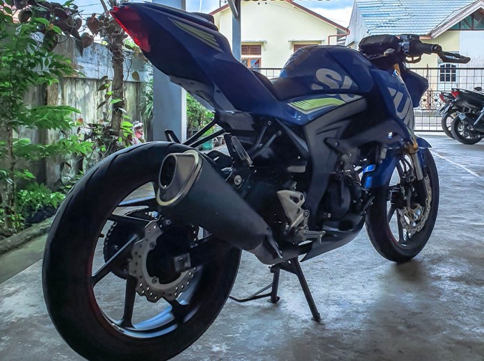 #BikinMotor: Suzuki GSX-S150 dengan Fork USD, Swingarm R15