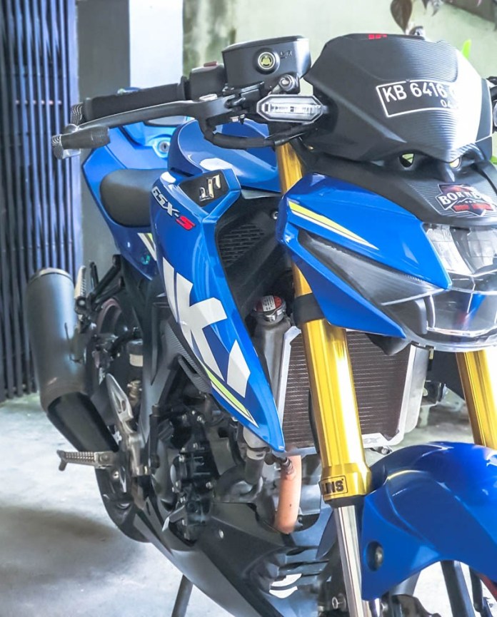 #BikinMotor: Suzuki GSX-S150 dengan Fork USD, Swingarm R15