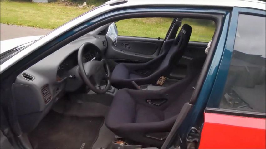 Kenapa Kembar Belanda Ini Pilih Pandu 'Wira Teksi' ke Nurburgring?
