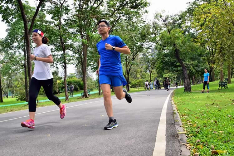 10 Tip untuk Penggemar Aktiviti Larian, Jalan Kaki di Jalan Raya