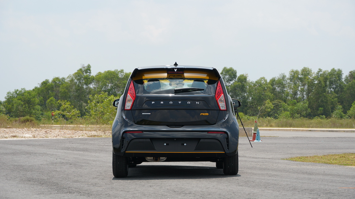 Apa Anda Dapat dengan Proton Iriz R3 Limited Edition (2021)? Harga RM52.9k