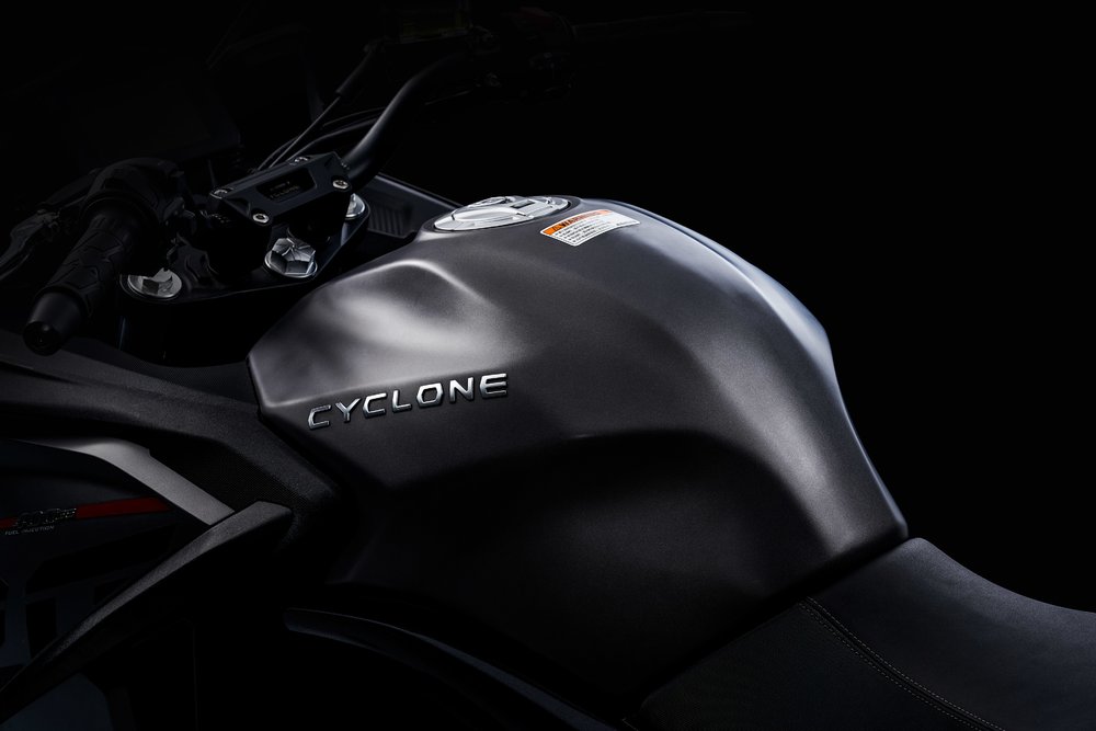 Zongshen Cyclone RG3 (2021) - Sport Touring 400cc dengan Gaya Abang Besar