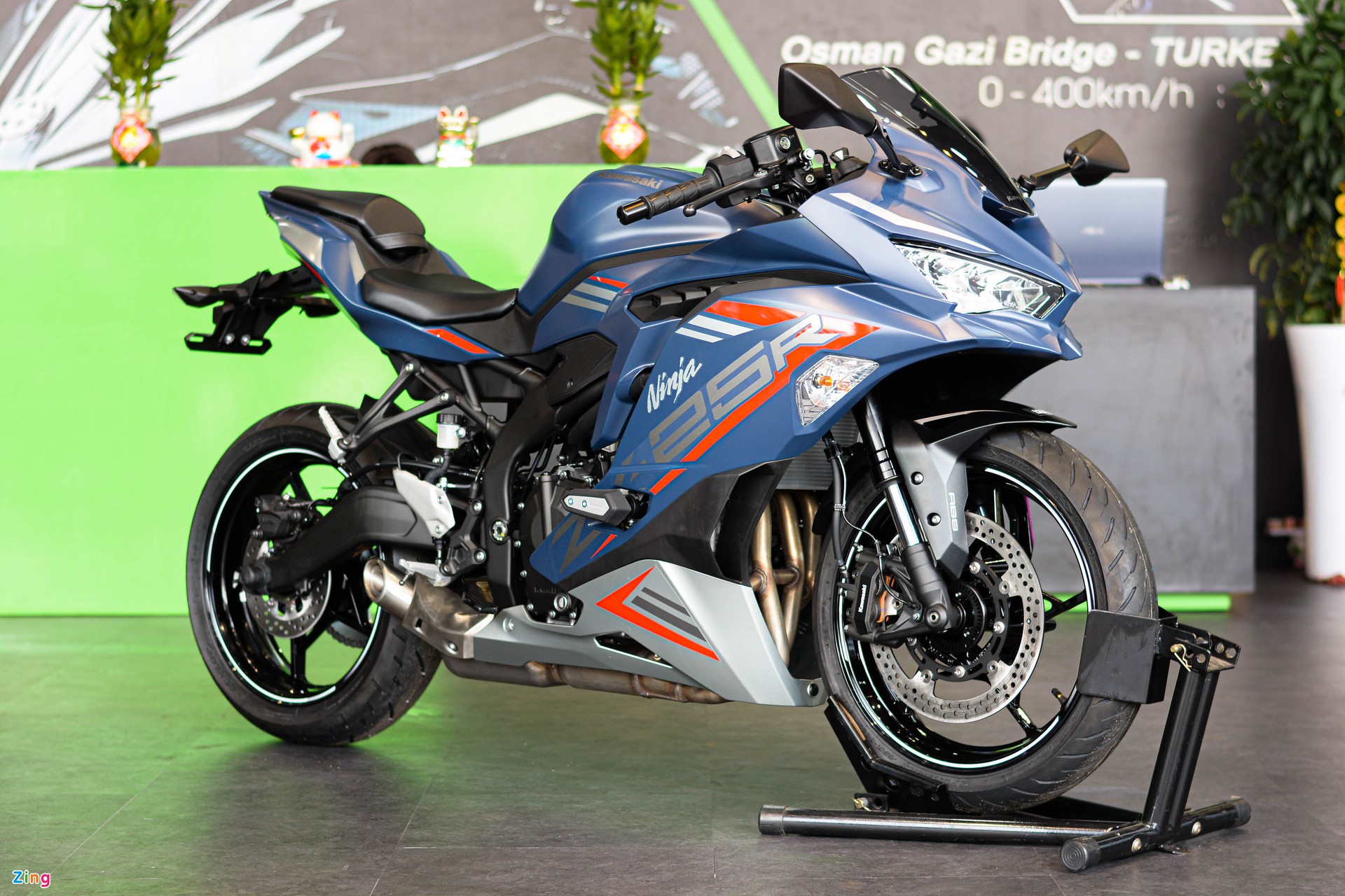 Vietnam Lancar Warna Baharu Kawasaki Ninja ZX-25R SE (2022), Lebih ...