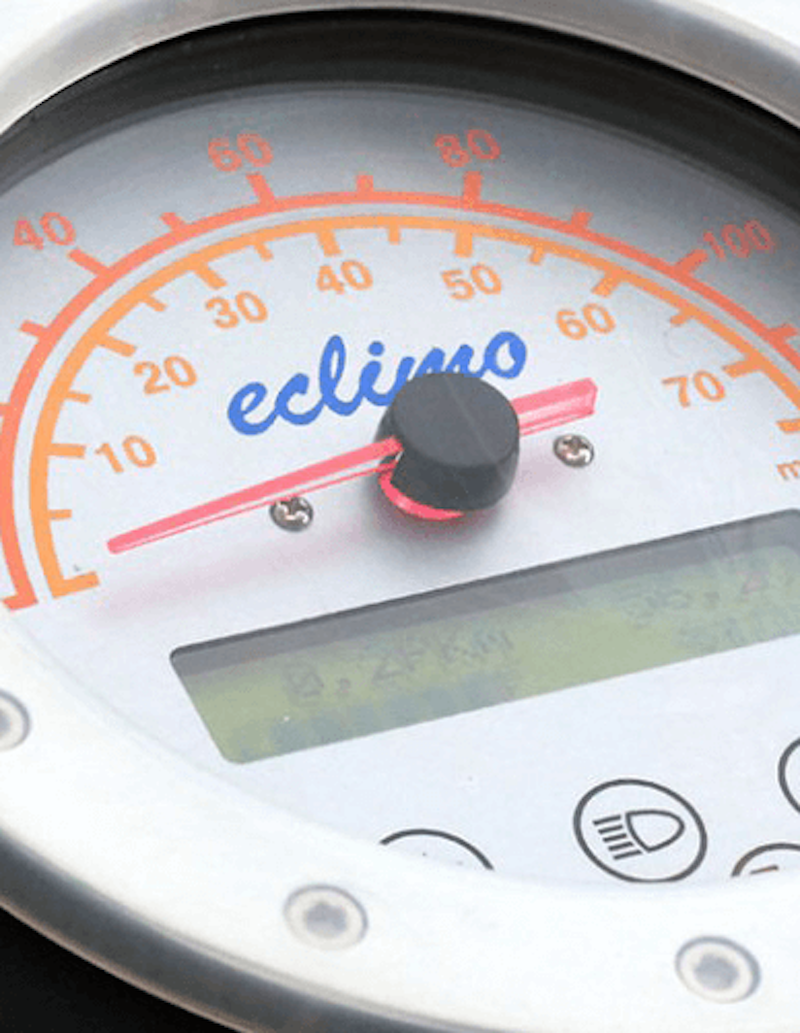 e-Skuter Malaysia Eclimo ES-11 Mampu Ditunggang 100km, Kos Cas Cuma RM2!