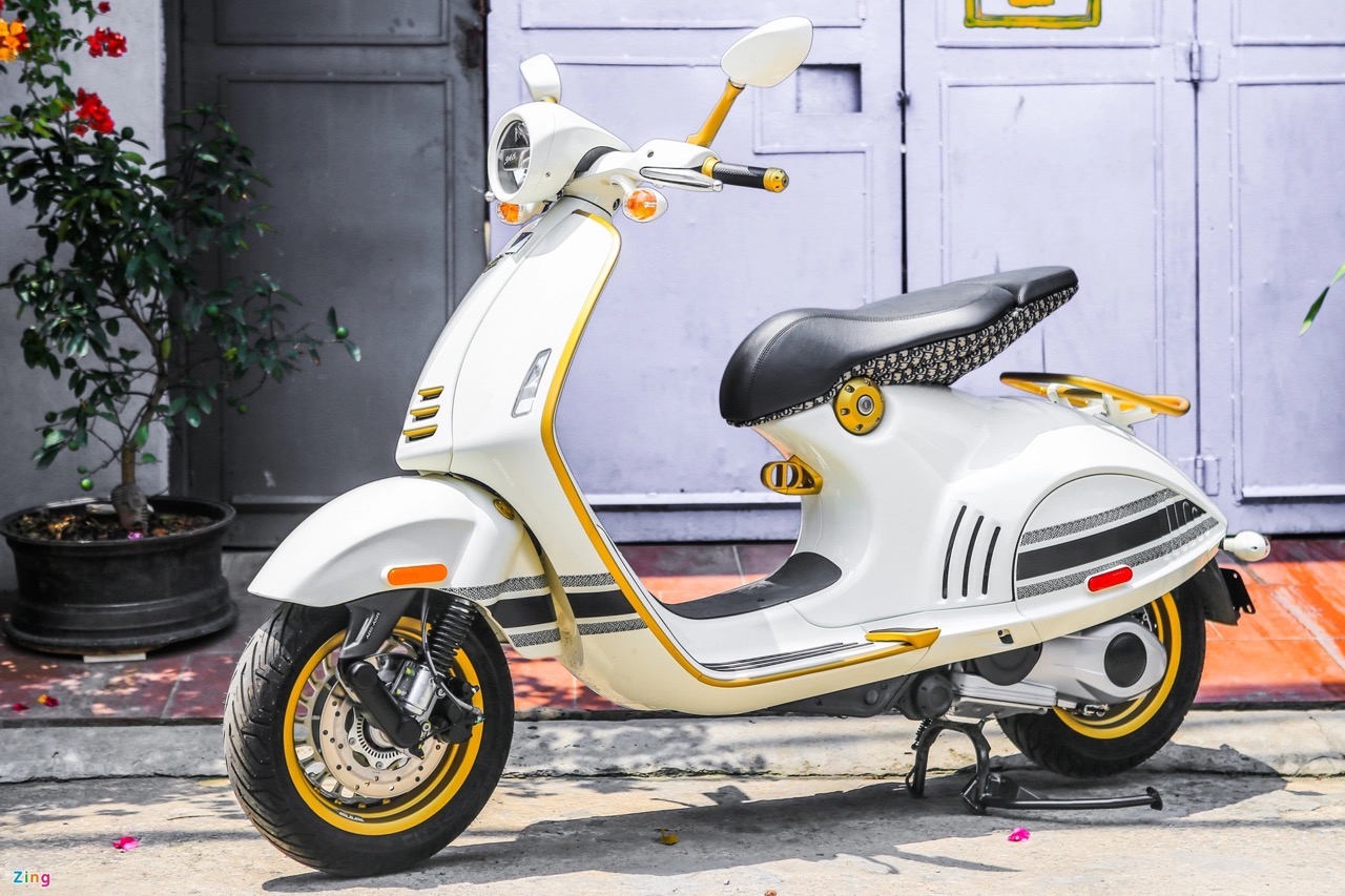Vespa 946 Christian Dior 155 (2022) Versi Amerika Muncul di Vietnam ...