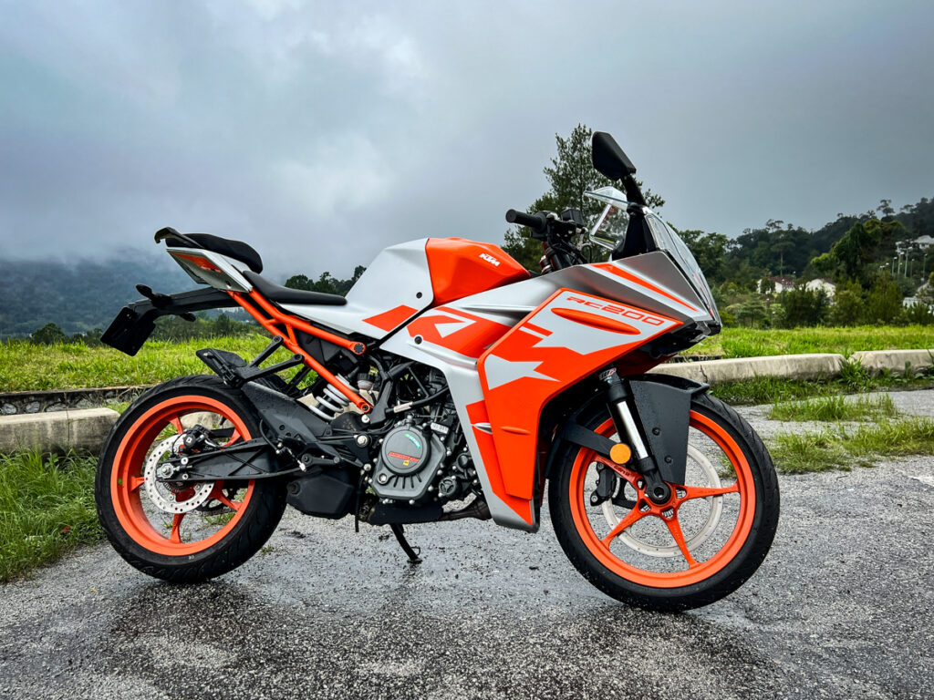 #TunggangUji: KTM RC 200 (2022) Kini Lebih Mudah Ditunggang, Tork Lebih Padu!