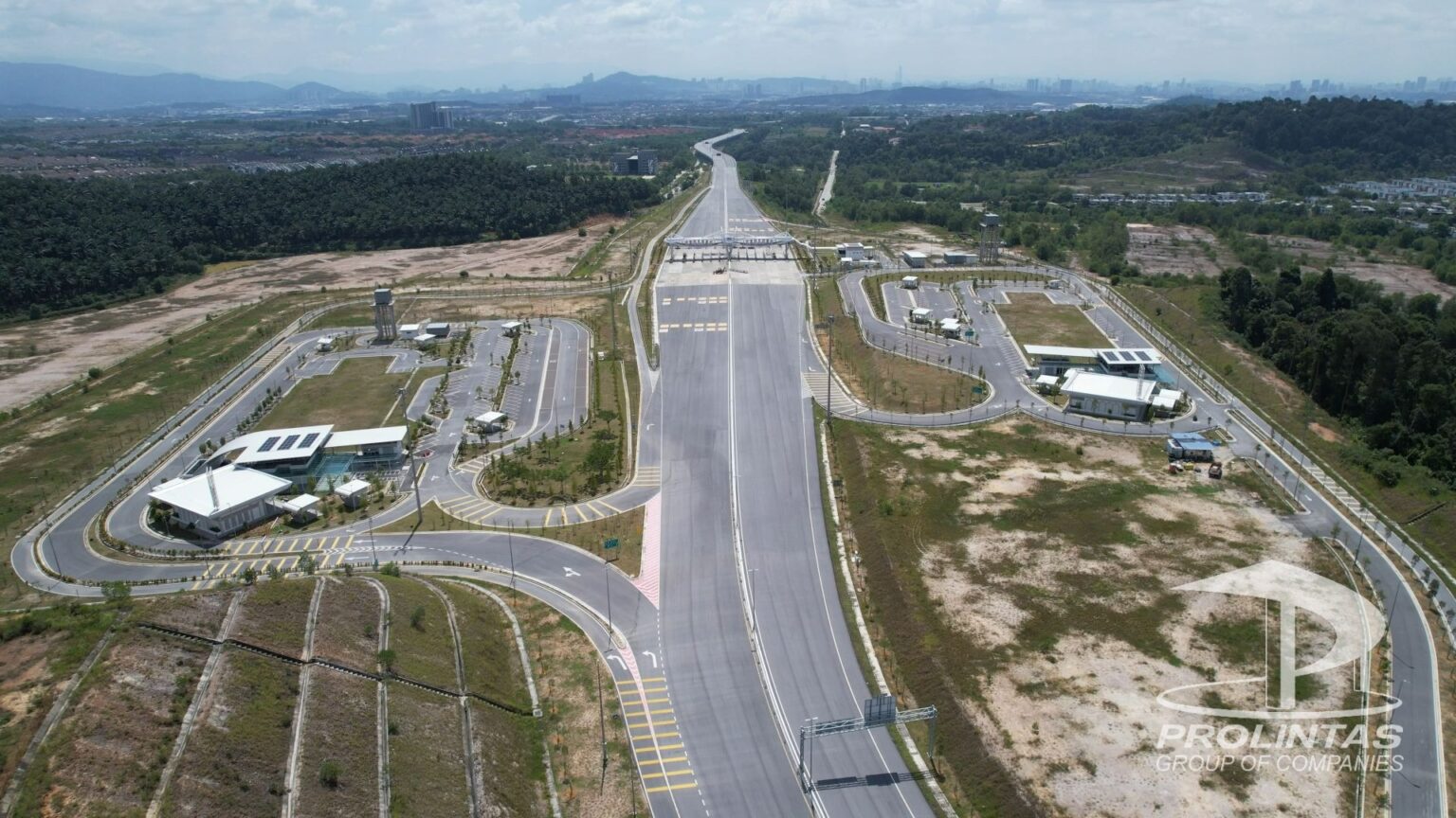 #TahukahAnda: 30 Fakta Menarik Anda Perlu Tahu Tentang Lebuhraya DASH