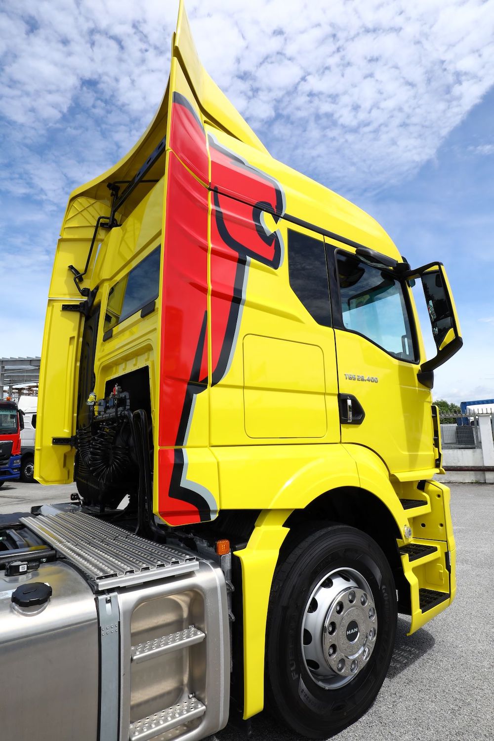 Trak MAN TM Cab (2022) yang Lebih Canggih, Selesa Lancar di Malaysia