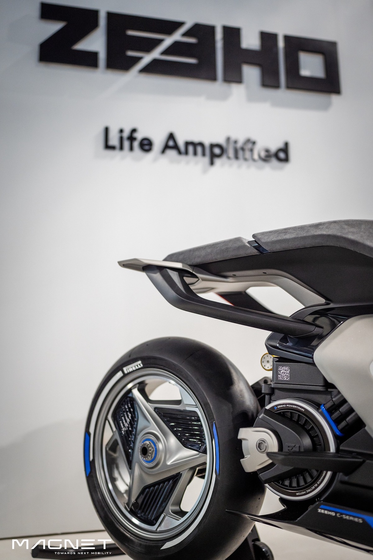 Skuter Elektrik Anak Syarikat CFMoto, Zeeho Magnet Debut di EICMA 2022