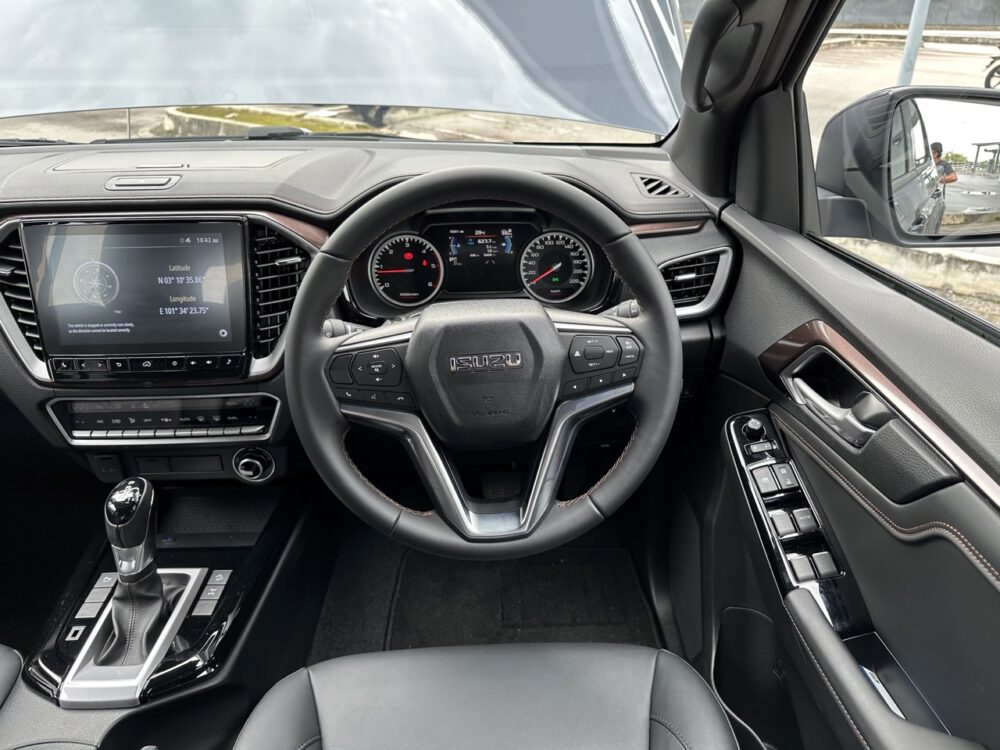 5 yang Terpaling Padu Tentang The New Isuzu D-Max 3.0L 4x4 AT X-Terrain!