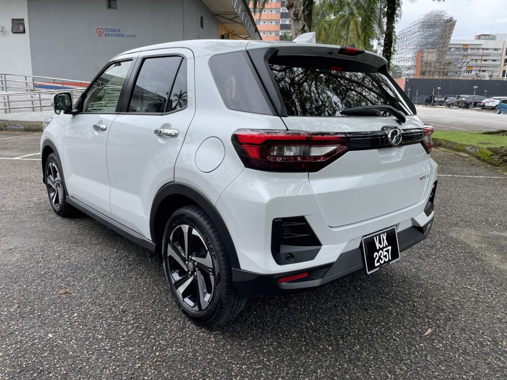 #PanduUji: Perodua Ativa Hybrid? Macam Boleh On Je, Tapi...