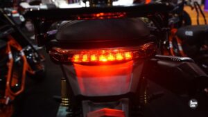 Aveta Pamer Kapcai Scrambler Ranger Max 130 (2023) dengan Aksesori Touring