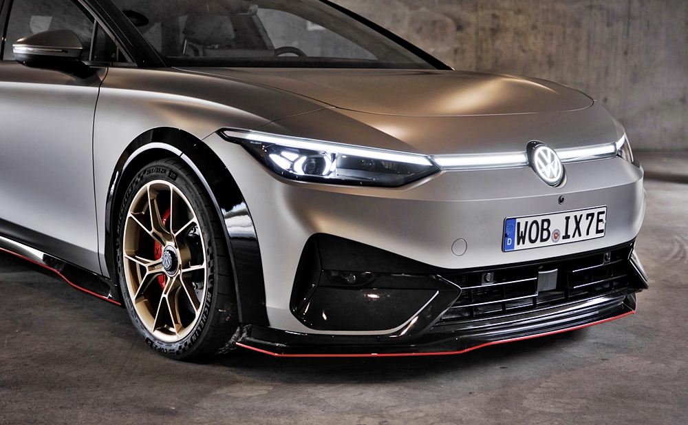 EV Konsep Volkswagen ID.X Performance Tampil Gaya Sporty dalam Operasi AWD!