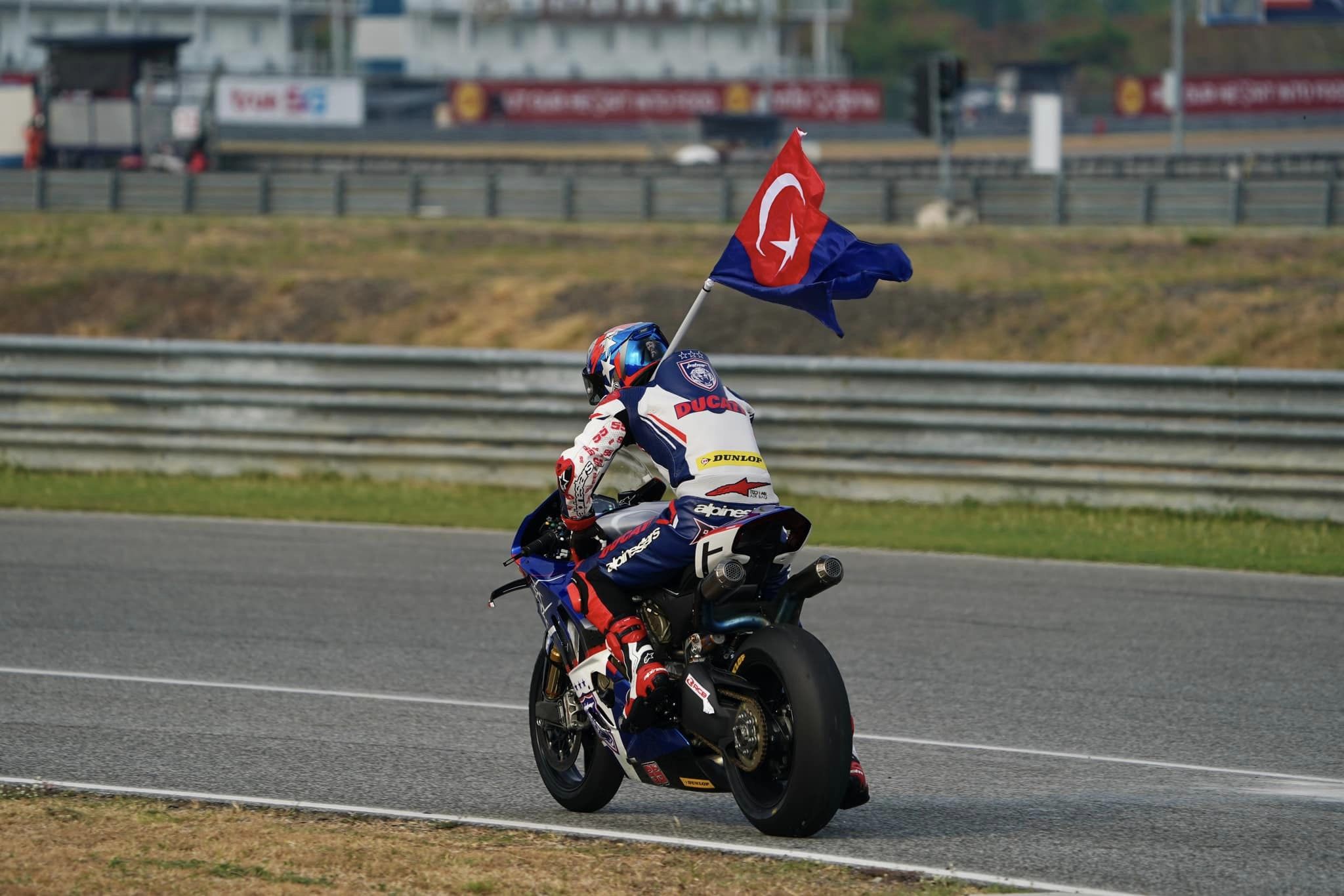 ARRC 2024: Debut Hafizh Syahrin Bawa JDT Racing Team Raih Podium di ...