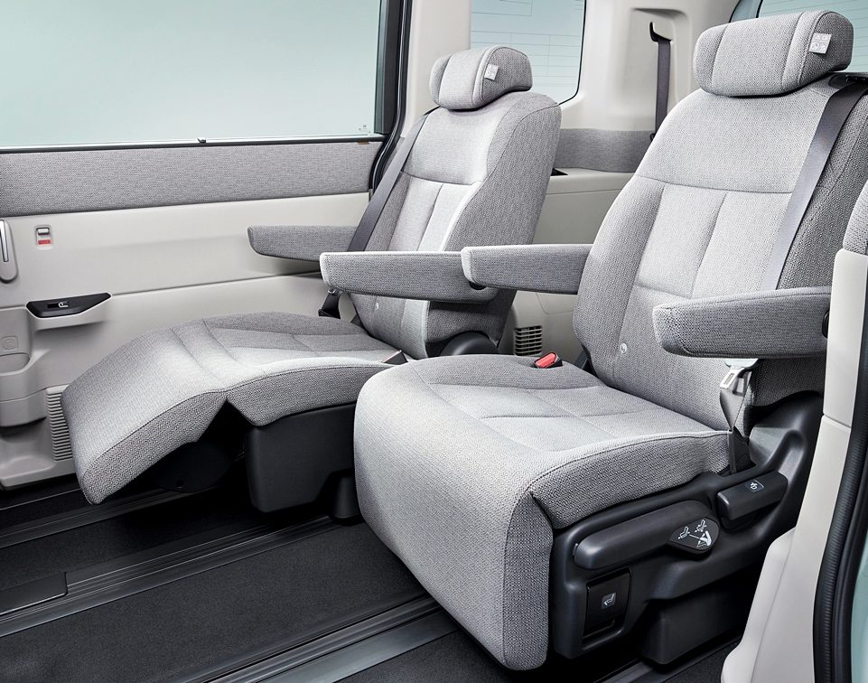 Honda Step Wgn Air EX, Step Wgn Spada Premium Line Black Edition 2025 ...
