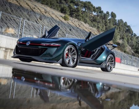 Volkswagen GTI Roadster Vision GT Kembali Jadi Tumpuan